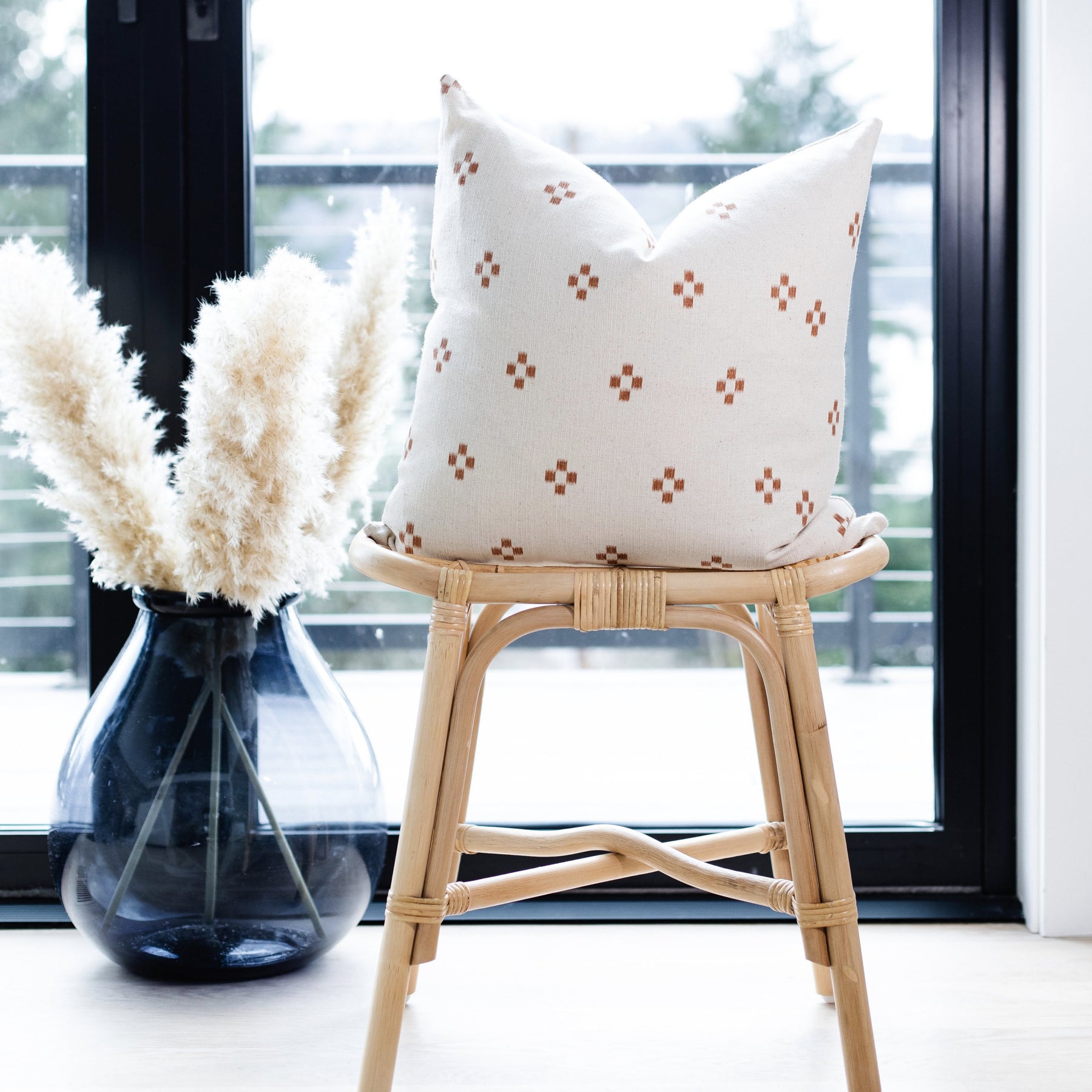 Geometric - Linen and Ivory